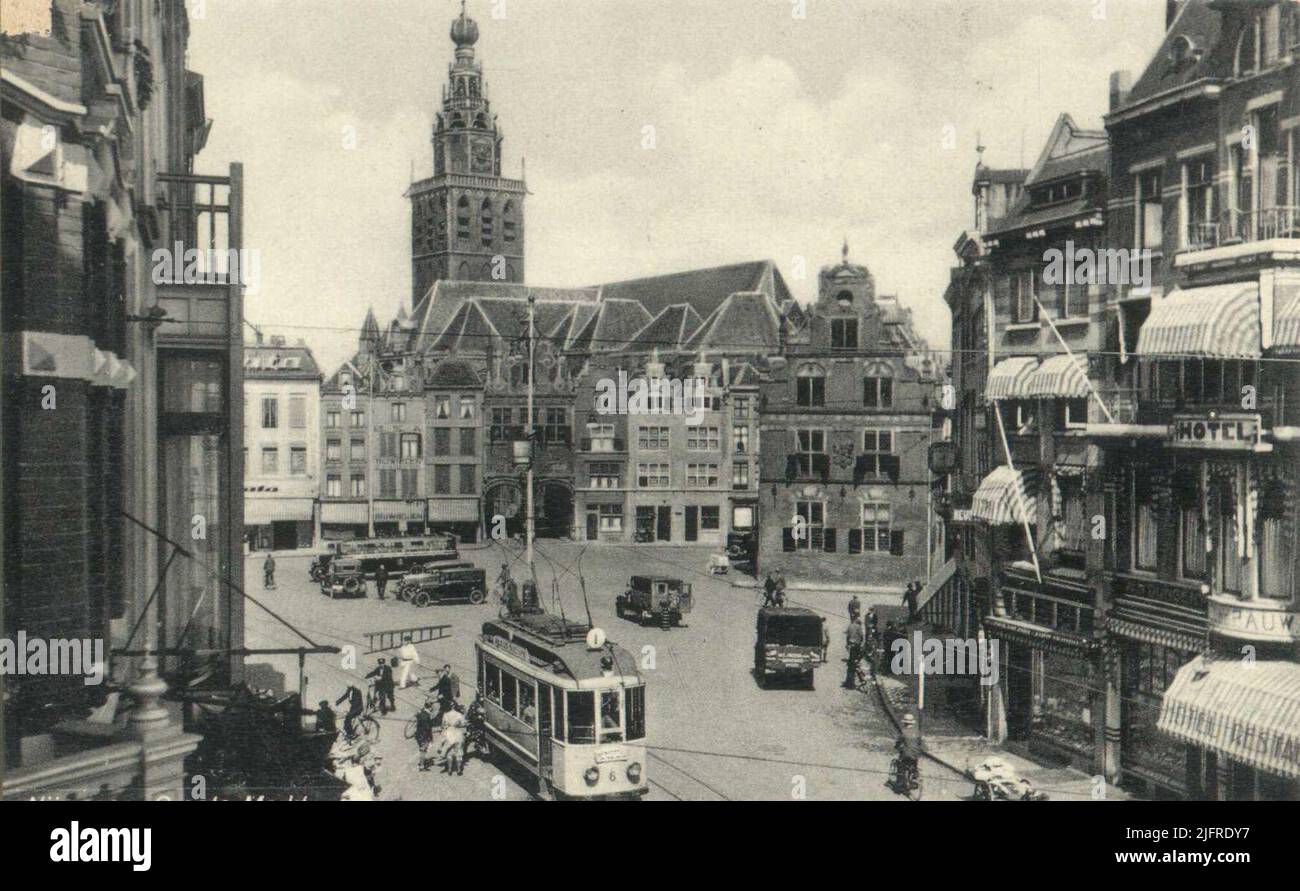 The face from Korte Burchtstraat in the direction of the St ...