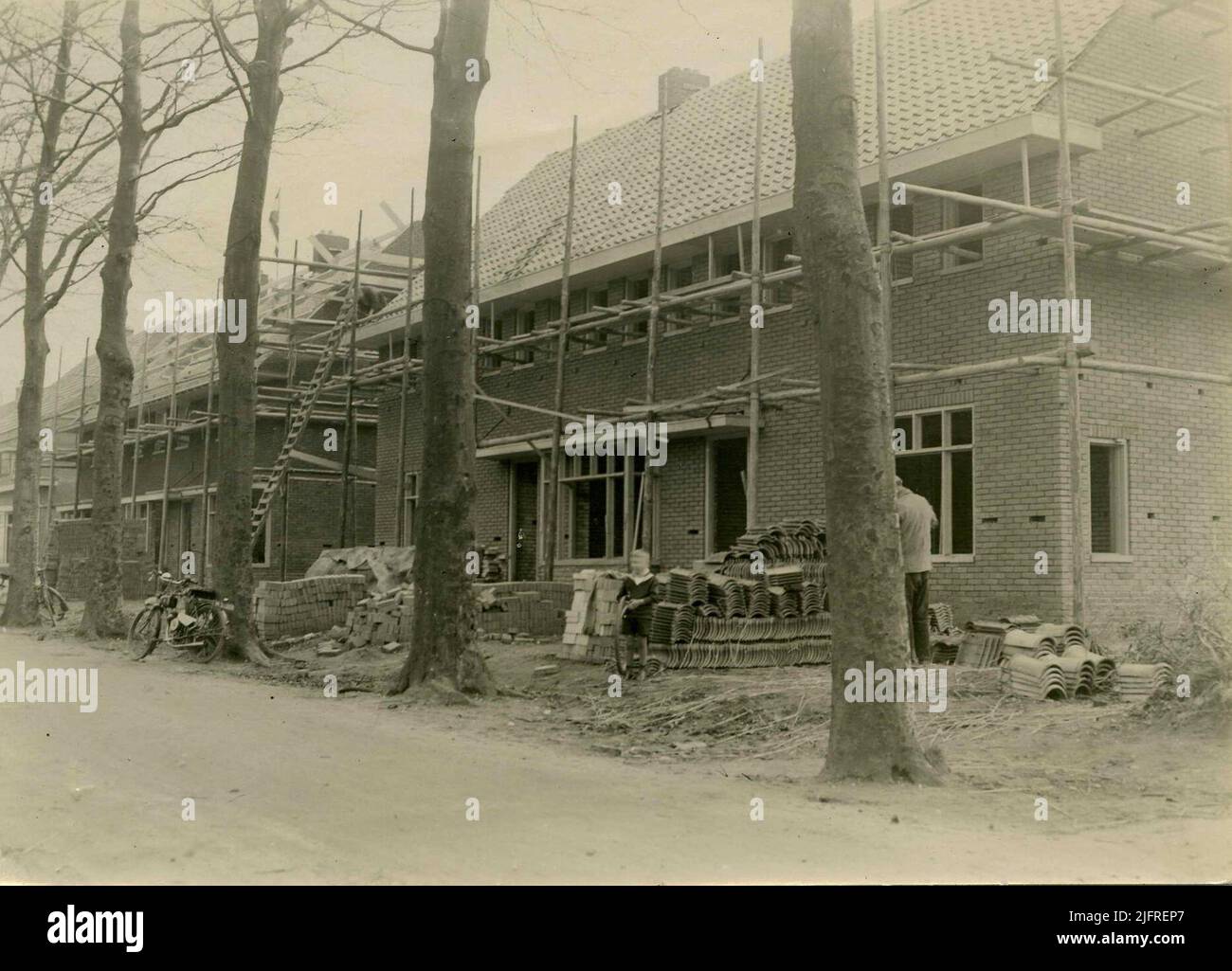 Middle class house 1901 hi-res stock photography and images - Alamy