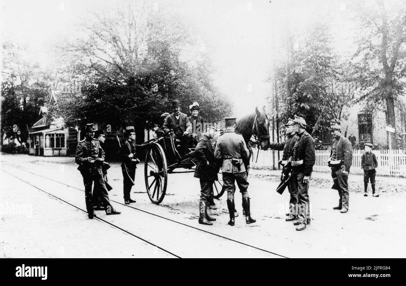 Netherlands inspection guard hi-res stock photography and images - Alamy
