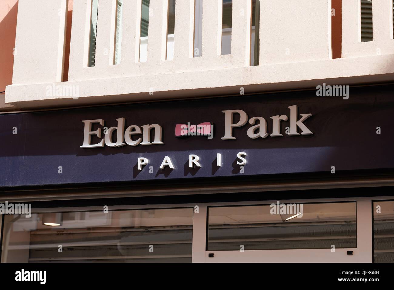Bordeaux , Aquitaine France - 05 17 2022 : Eden Park logo brand and ...