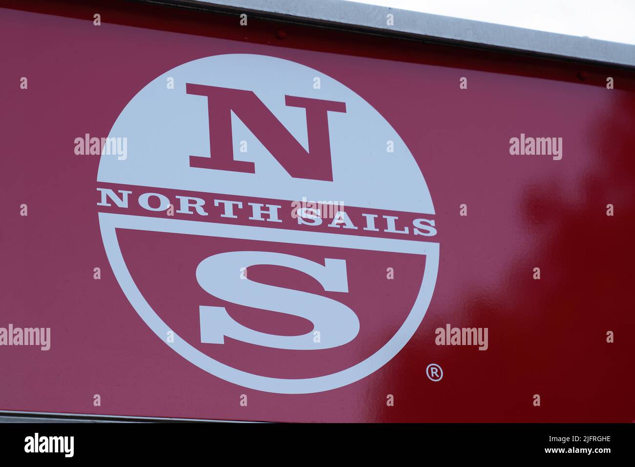 North sails logo hi-res stock photography and images - Alamy