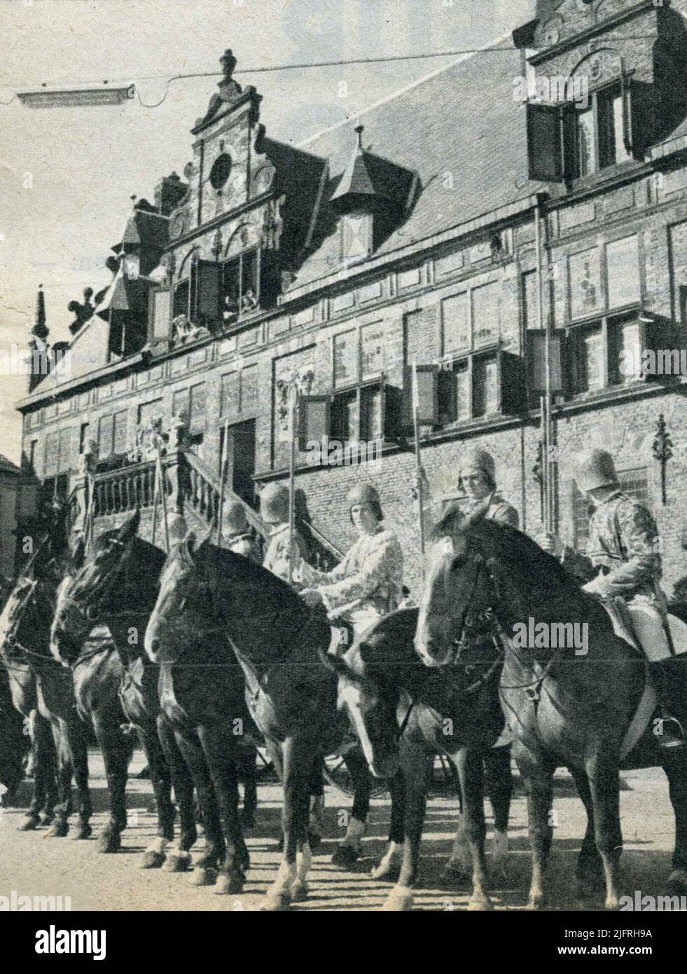 The sixth anniversary of the university meant that the Nijmegen Student ...