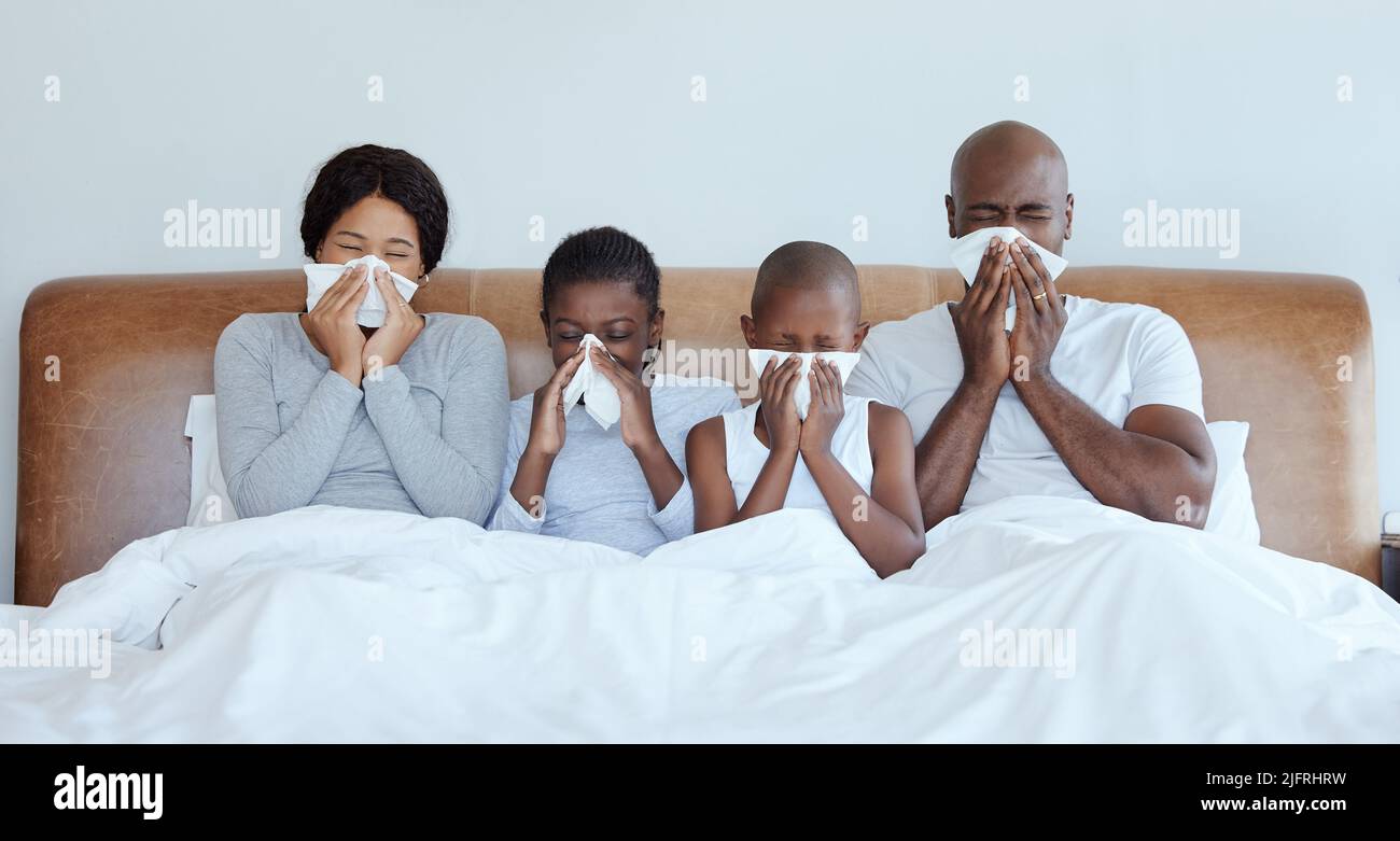 Sick family blowing nose hi-res stock photography and images - Alamy