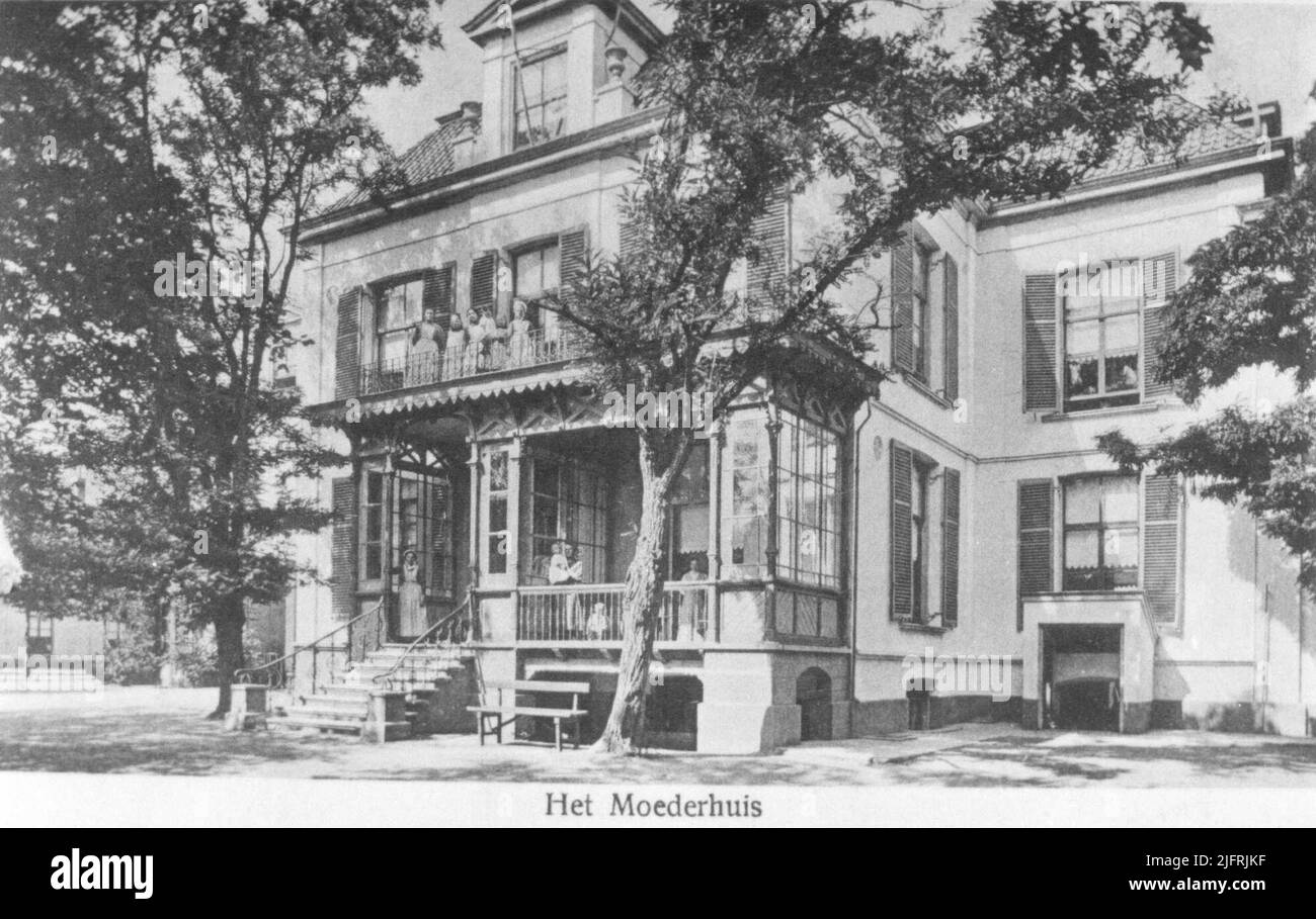 Institution house Black and White Stock Photos & Images - Alamy