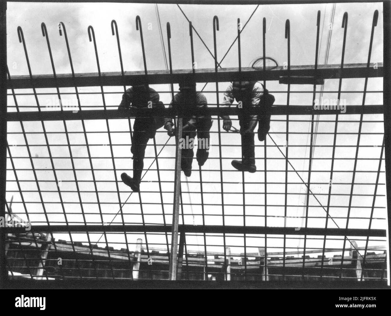 Pillar shape Black and White Stock Photos & Images - Alamy