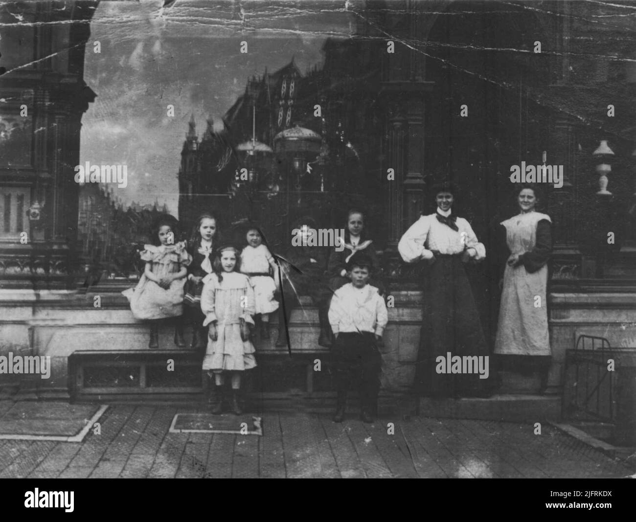 Building corner in hands hi-res stock photography and images - Alamy