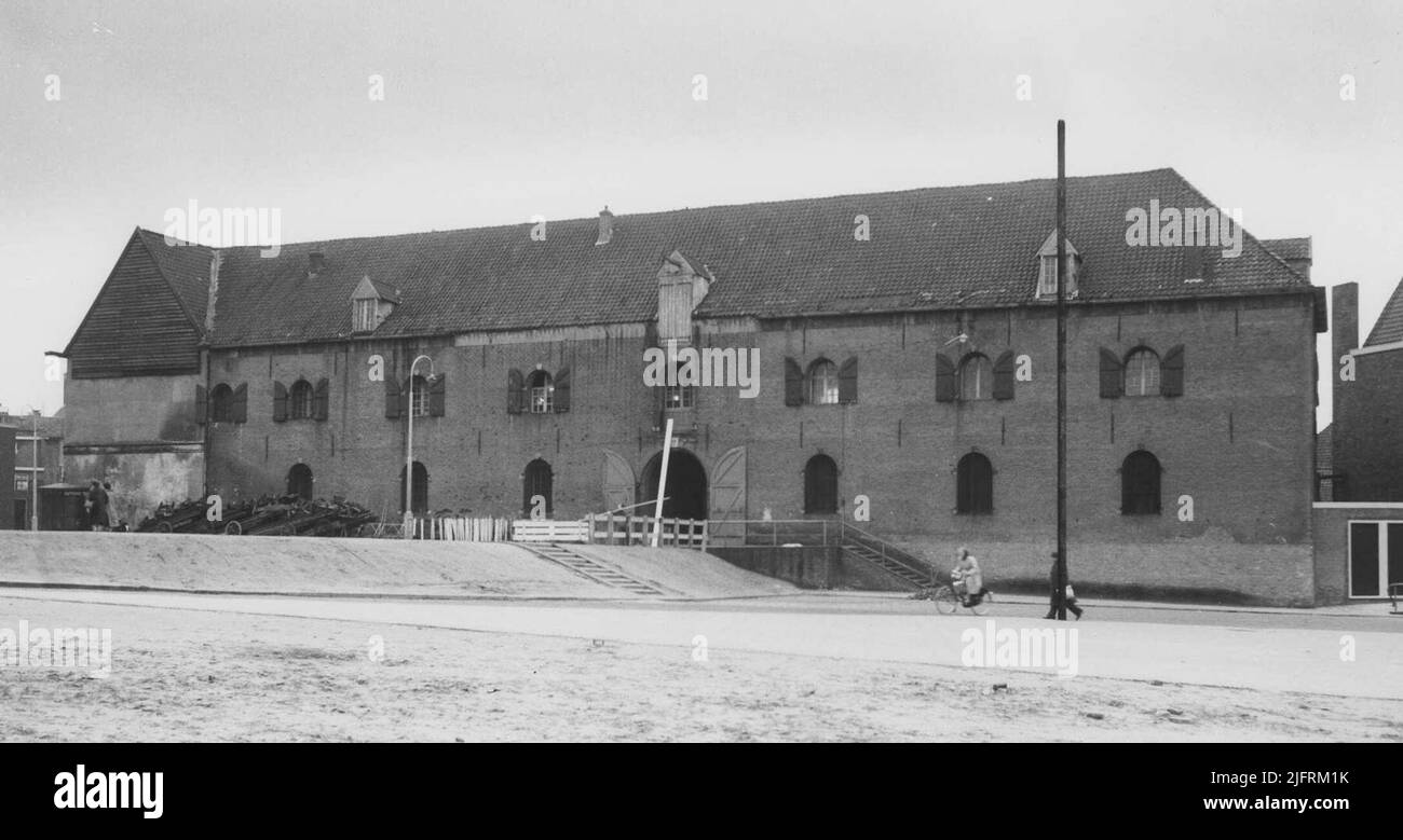 Monument brick building facade Black and White Stock Photos & Images ...