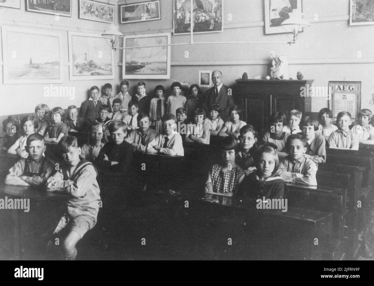 All boys school class Black and White Stock Photos & Images - Alamy