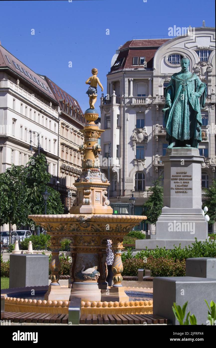 Zsolnay hi-res stock photography and images - Alamy