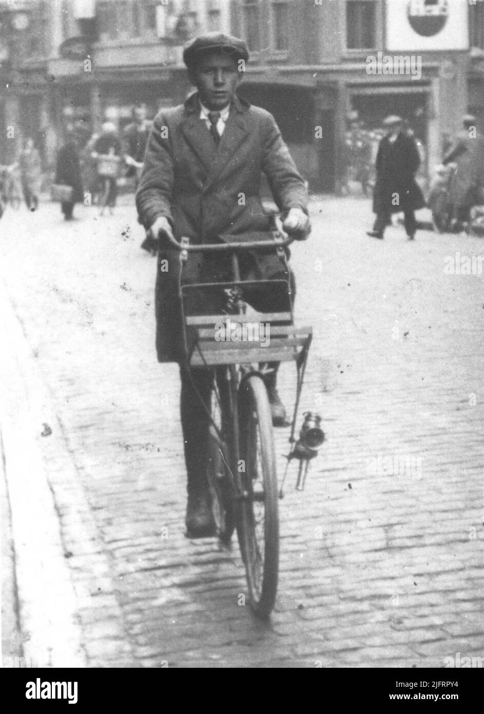 Young man cargo bike hi-res stock photography and images - Alamy