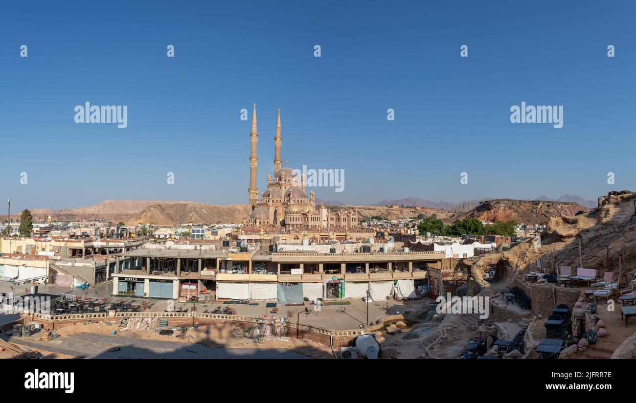 Al Sahaba Mosque in the Old City of Sharm El Sheikh in Egypt at sunrise ...