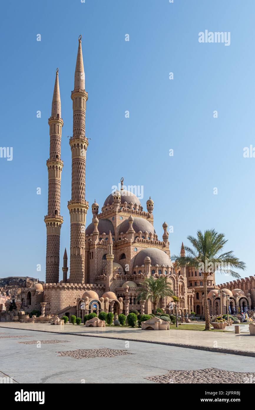 Masjid Al Sahaba Mosque - Sharm El Sheikh, Egypt Stock Photo - Alamy