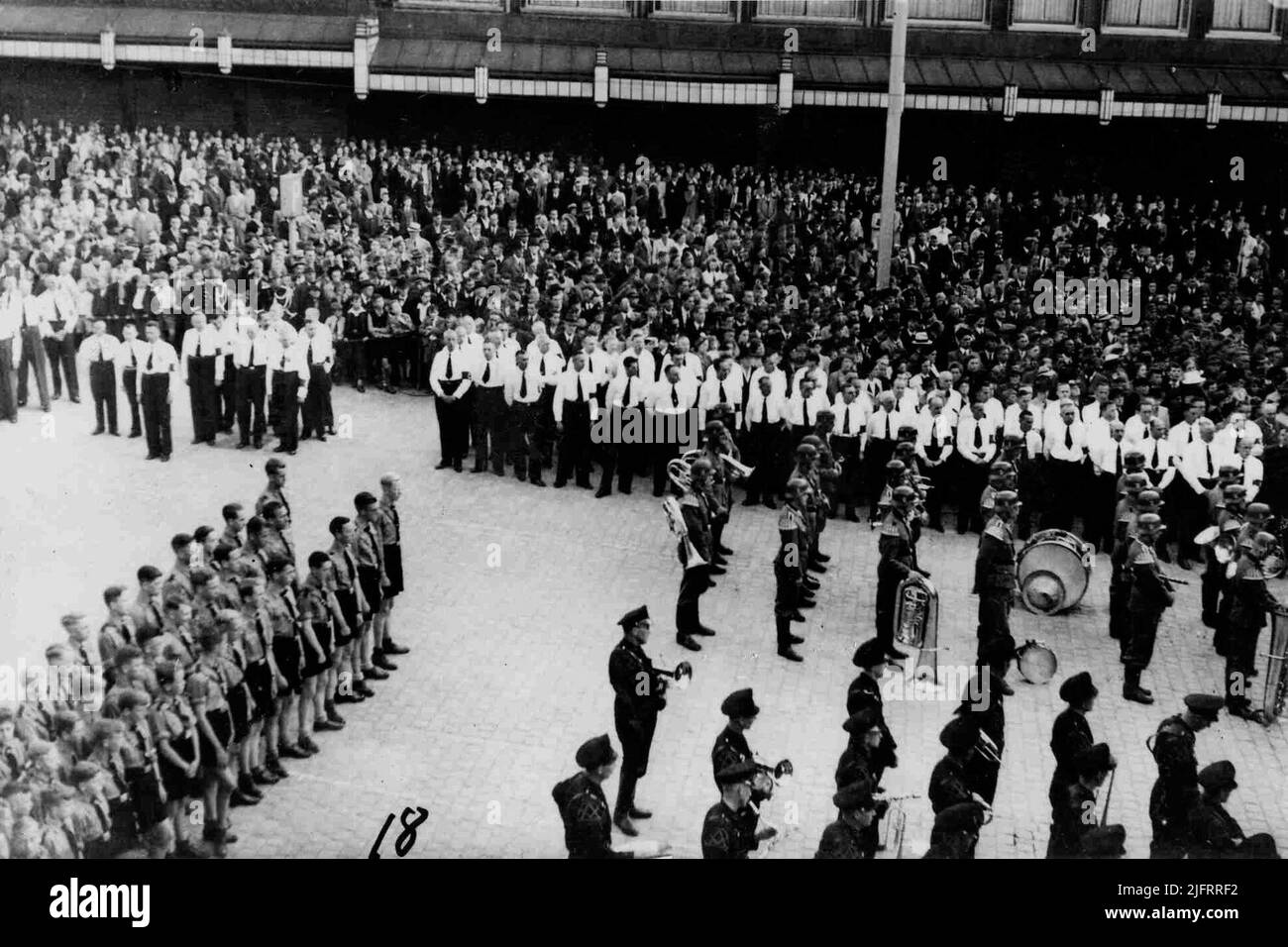 Meeting of the nsdap hi-res stock photography and images - Alamy