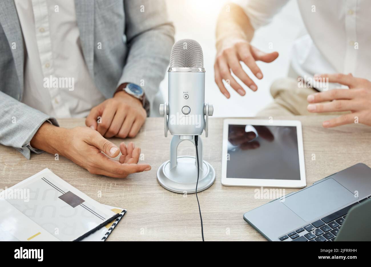 Lets take a short break before we jump into the convo again. Closeup ...