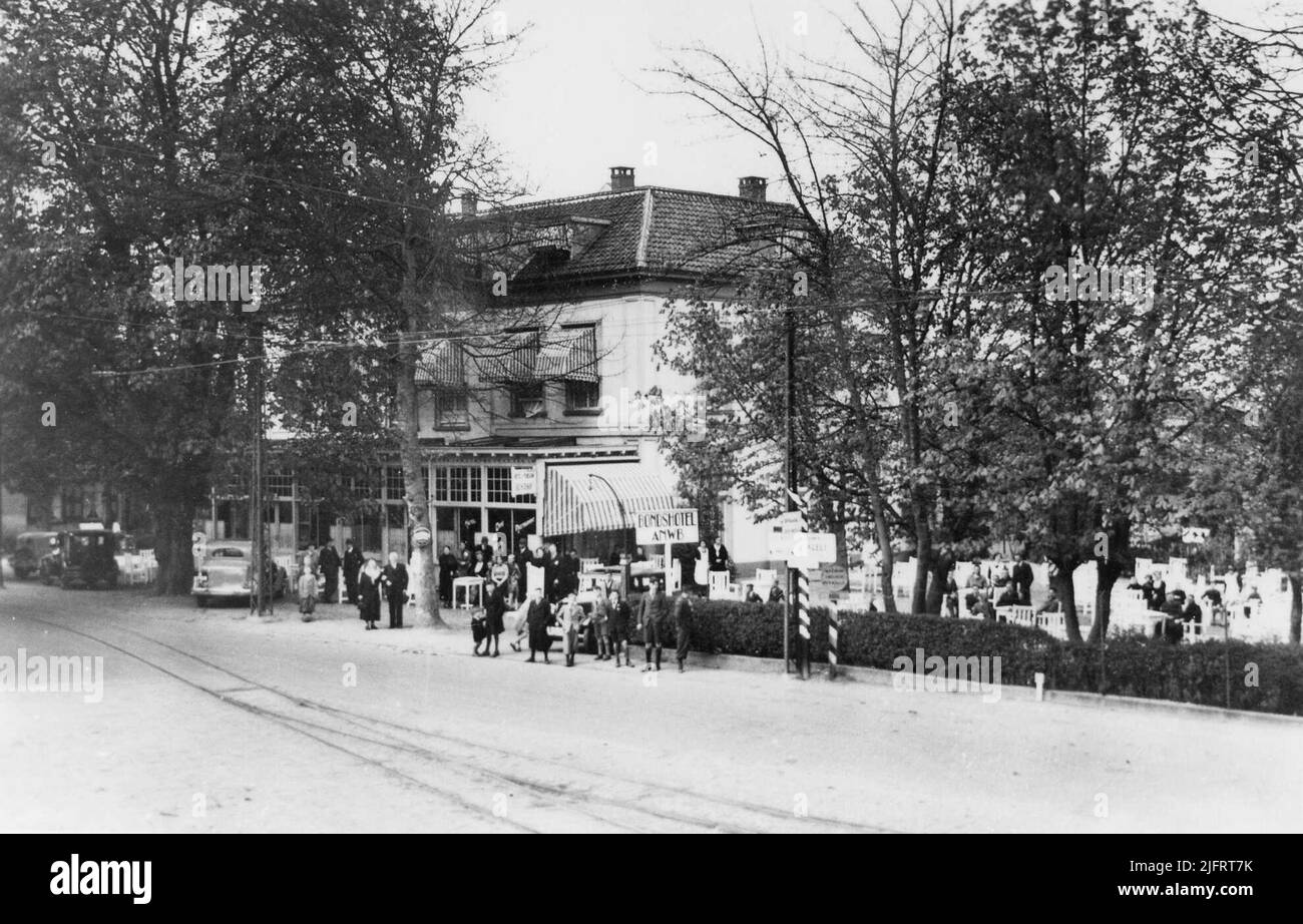Hotel Café Restaurant Rusthof Stock Photo - Alamy