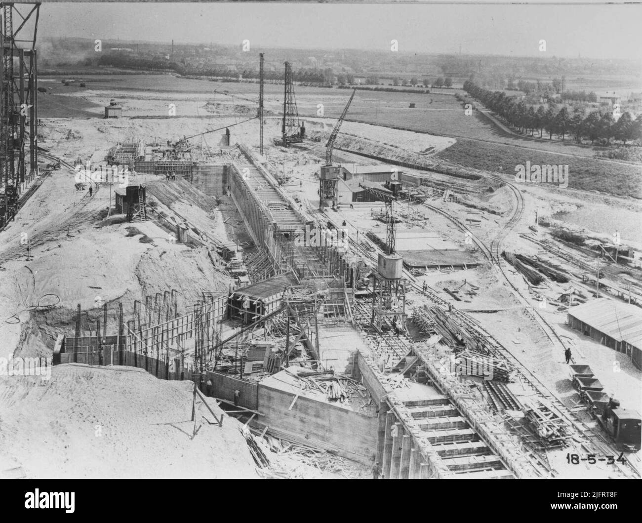 The construction of the P.G.E.M. Centrale Stock Photo - Alamy