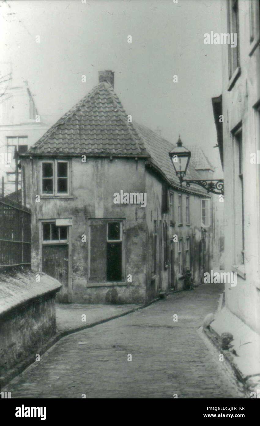 Lange Baan was a street in between at the bottom of the Lindenberg and ...