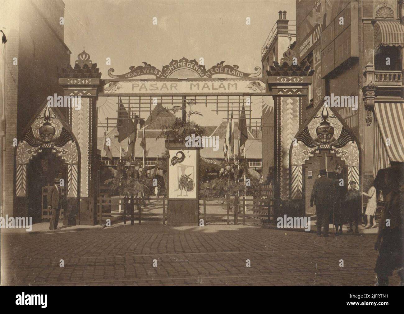 Nijmegen 700 years of City was celebrated with a Pasar Malam (Indian ...
