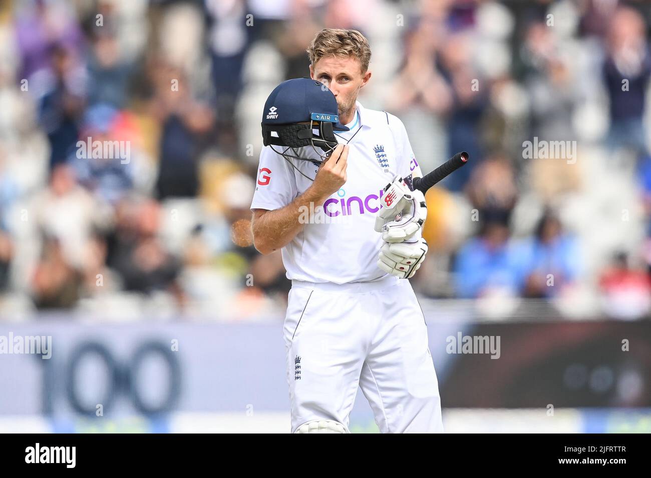 Joe Root of England celebrates a century (100 runs) and kisses the ...
