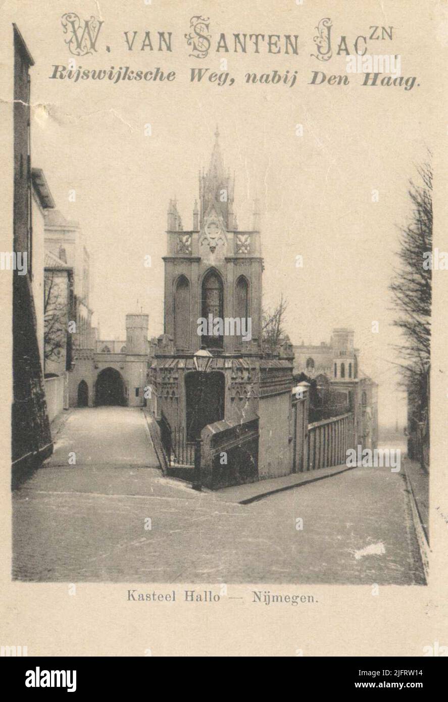 The chapel of the Bat-Bouwe-Zate castle (Hello Castle), seen in the ...