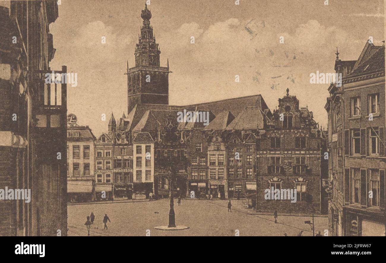 The west wall of the Grote Markt, the eastern side wall of the ...