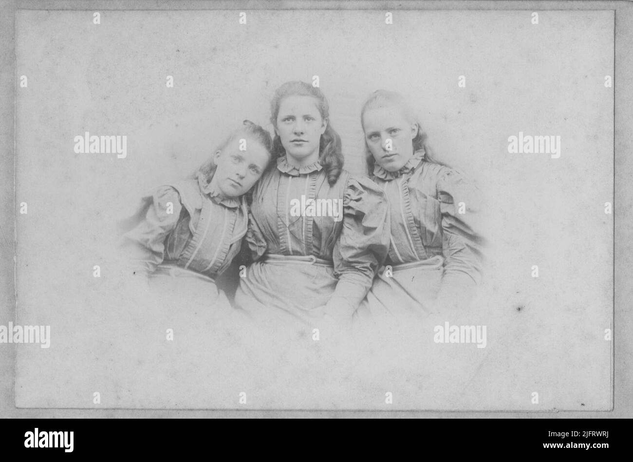 The three daughters of Johan Hendrik Snoeck and Maria Theresia Snoeck ...