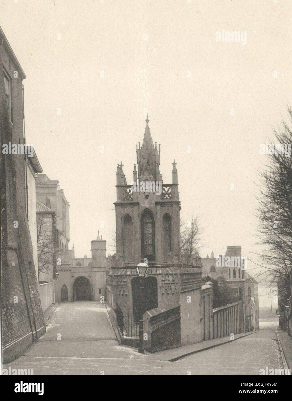 The chapel of the Bat-Bouwe-Zate Castle (Hello Castle), from 1875 to ...