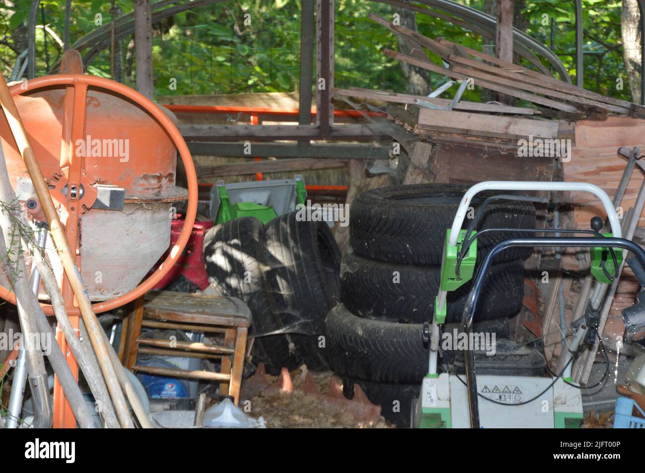Storeroom hi-res stock photography and images - Alamy
