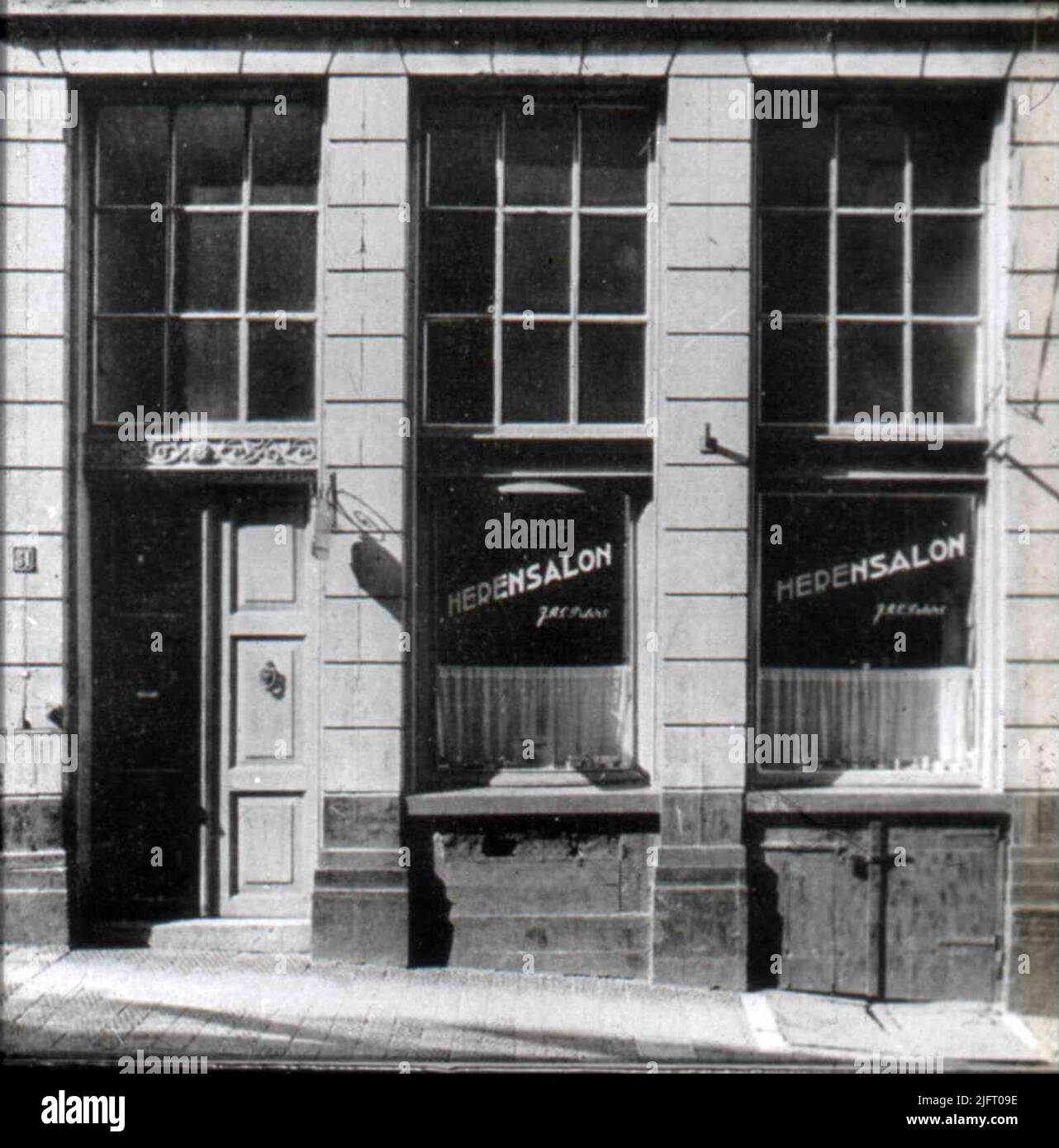 Karl peters monument hi-res stock photography and images - Alamy