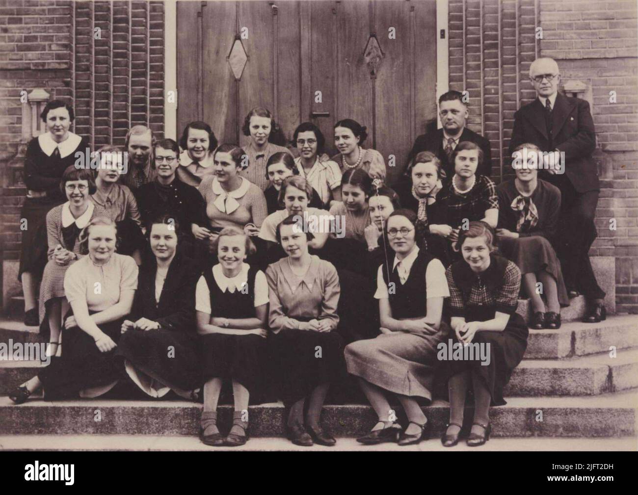 Class 5A+B of the municipal higher civilian school for girls, better ...