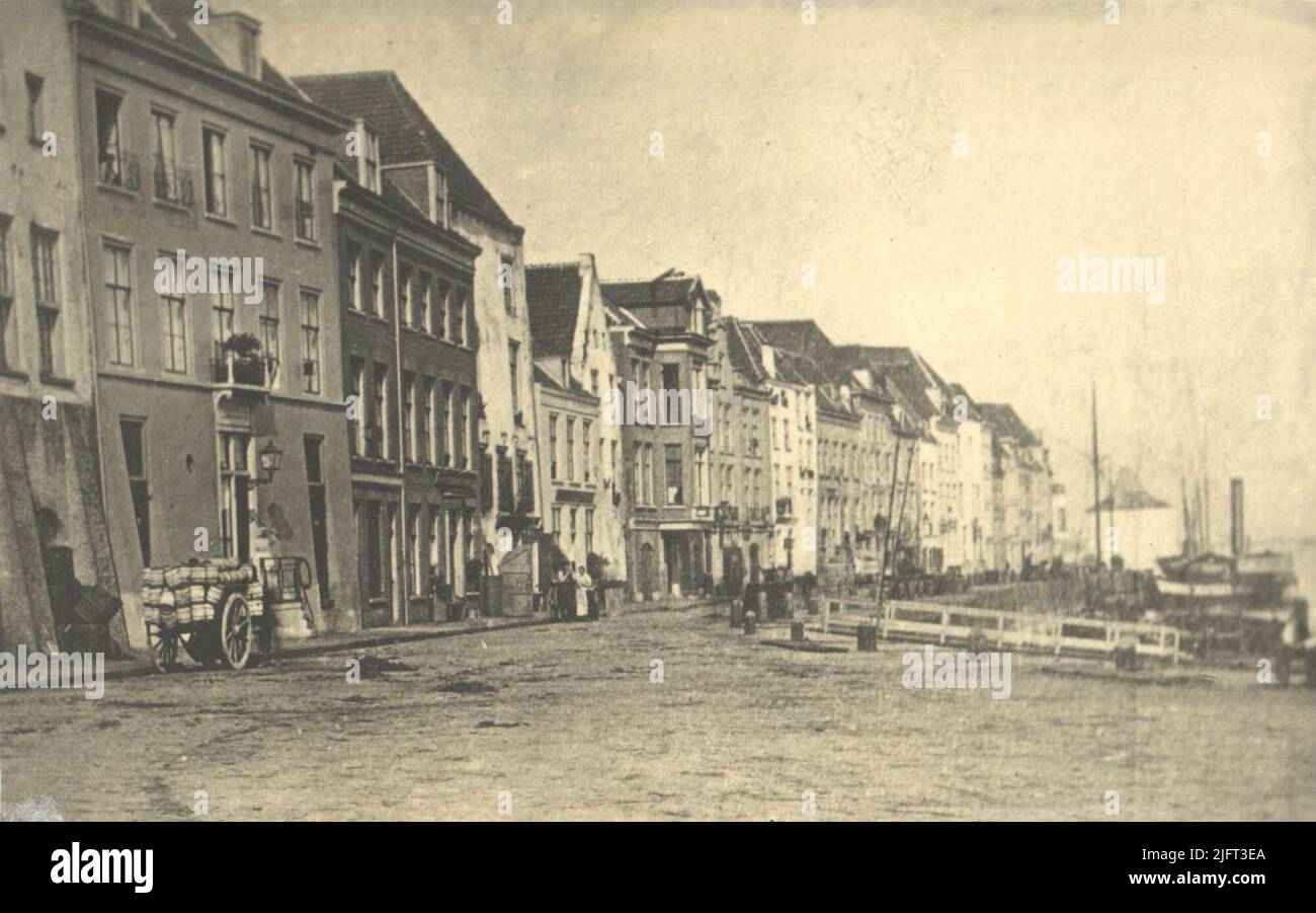 The Waalkade between Lindenberg and Grotestraat; Vague visible in the ...