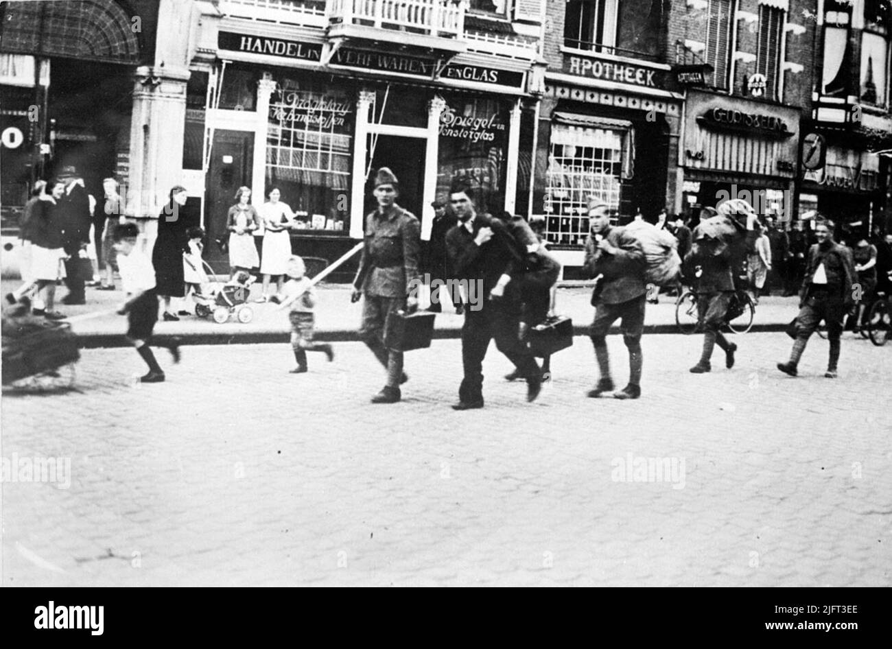 1940 - 1945. Events - Voormobilization. Called Dutch soldiers walk with ...