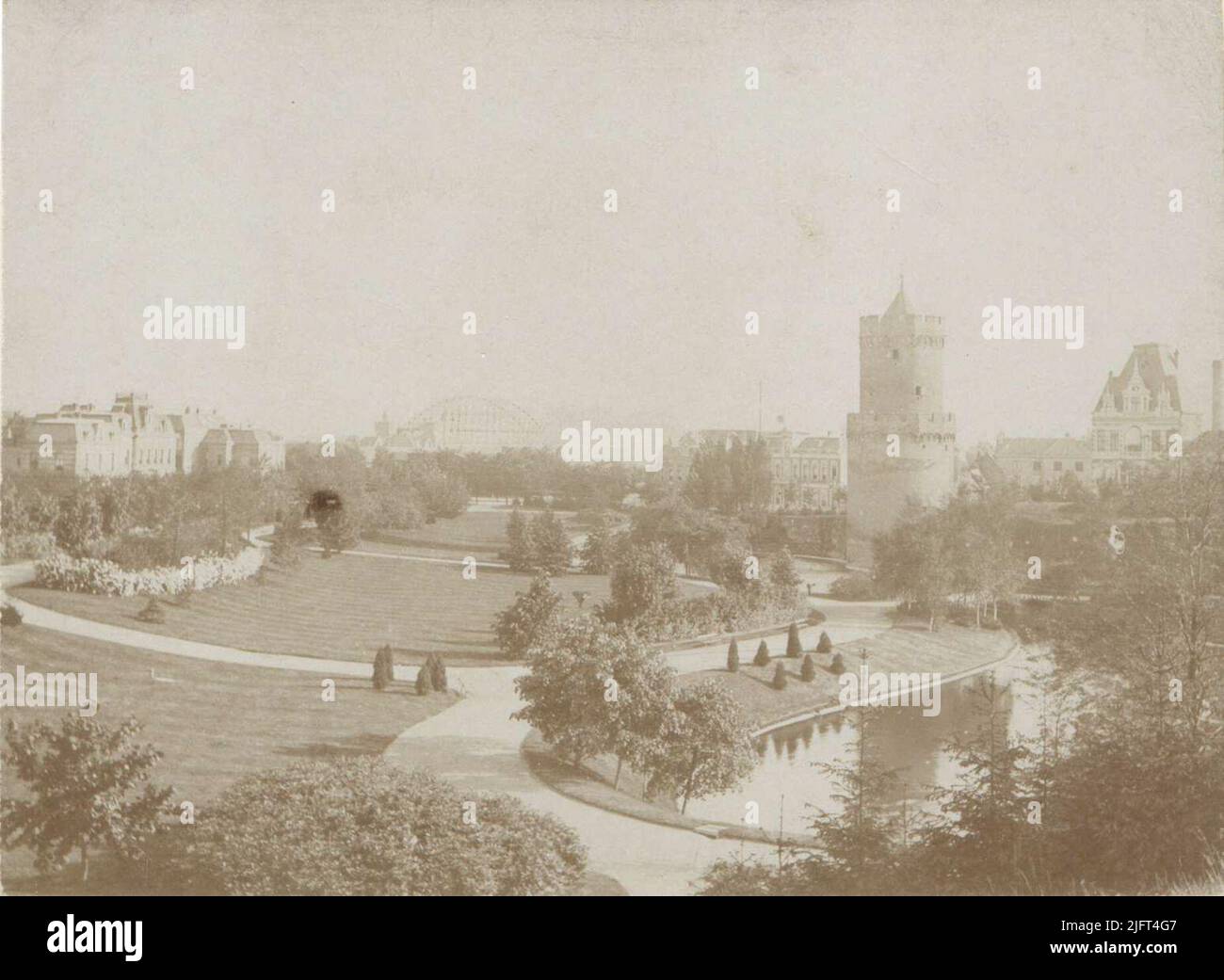 The completed Kronenburgerpark, with the Kronenburgertoren (Kruittoren ...