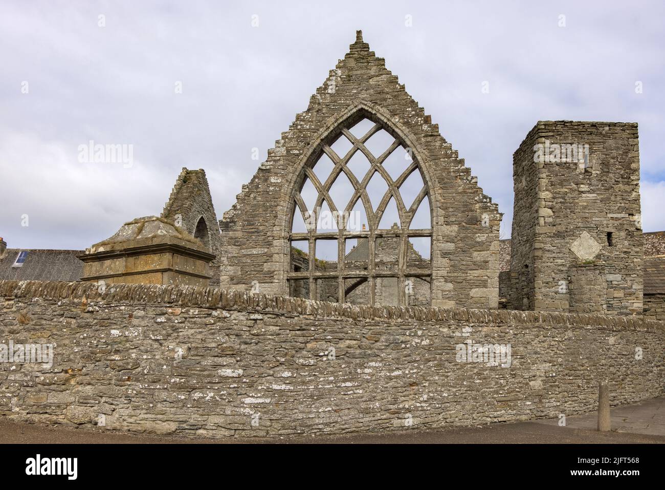 Old st peters church thurso hi-res stock photography and images - Alamy
