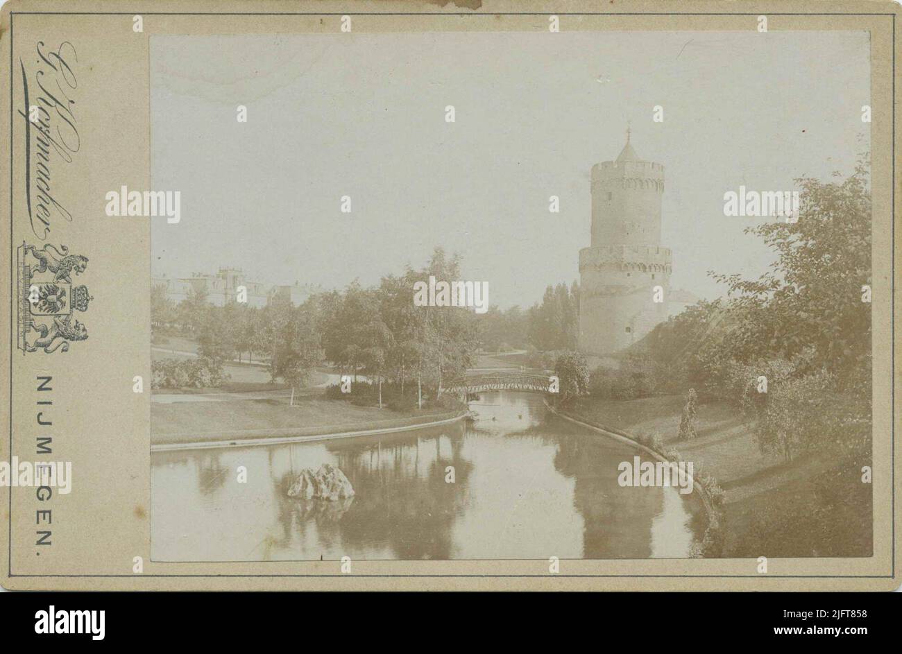 The Kronenburgerpark around the turn of the century, with the pond and ...
