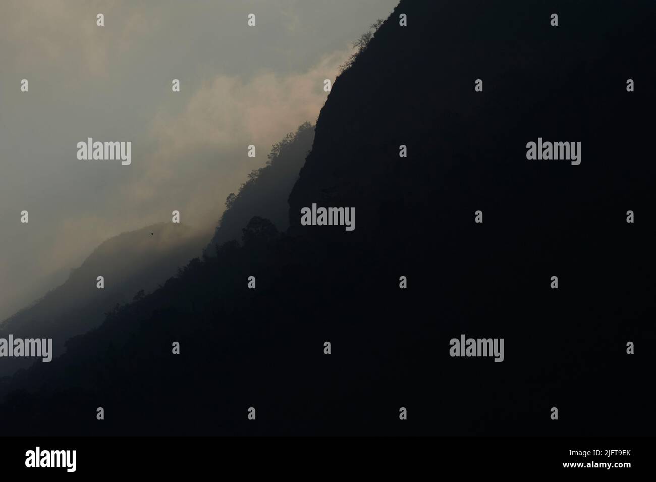 Hill ranges hi-res stock photography and images - Alamy