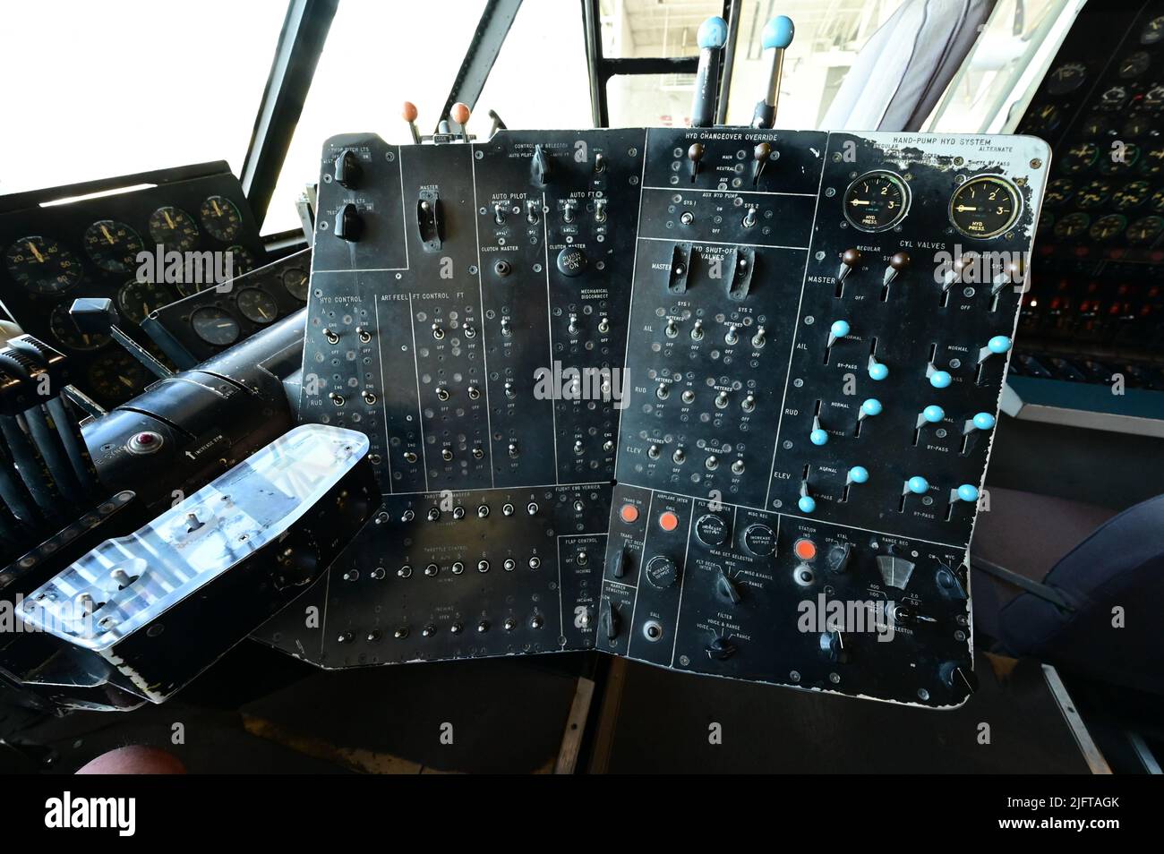 Hughes aircraft co hi-res stock photography and images - Alamy