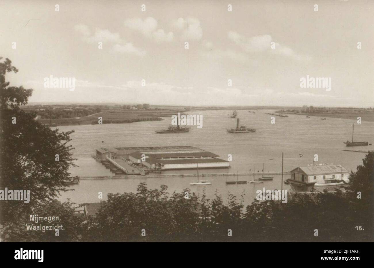 Rowing pool hi-res stock photography and images - Alamy