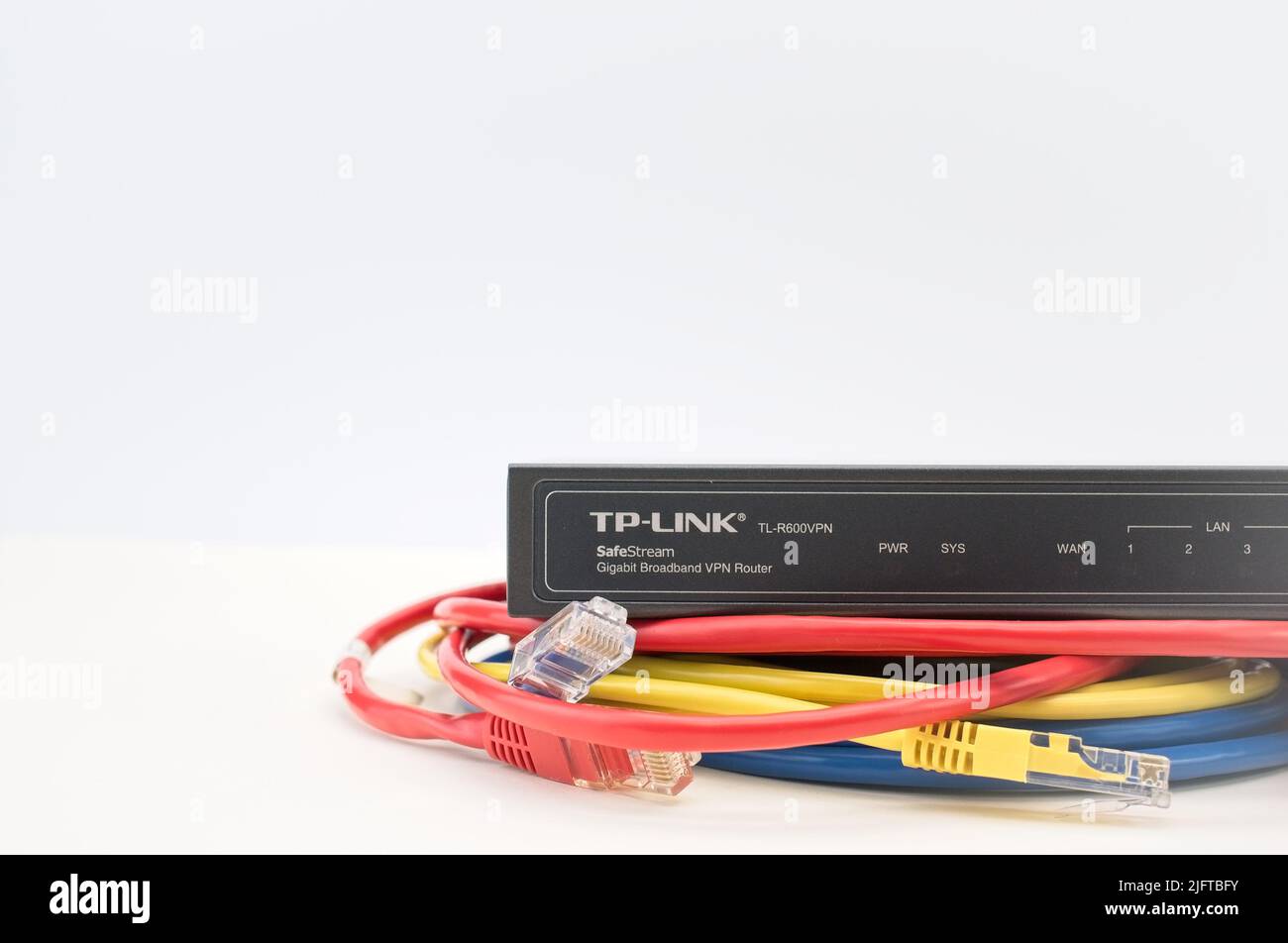Tp link router hi-res stock photography and images - Alamy