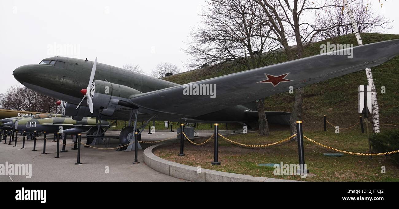 Li 2 aircraft hi-res stock photography and images - Alamy