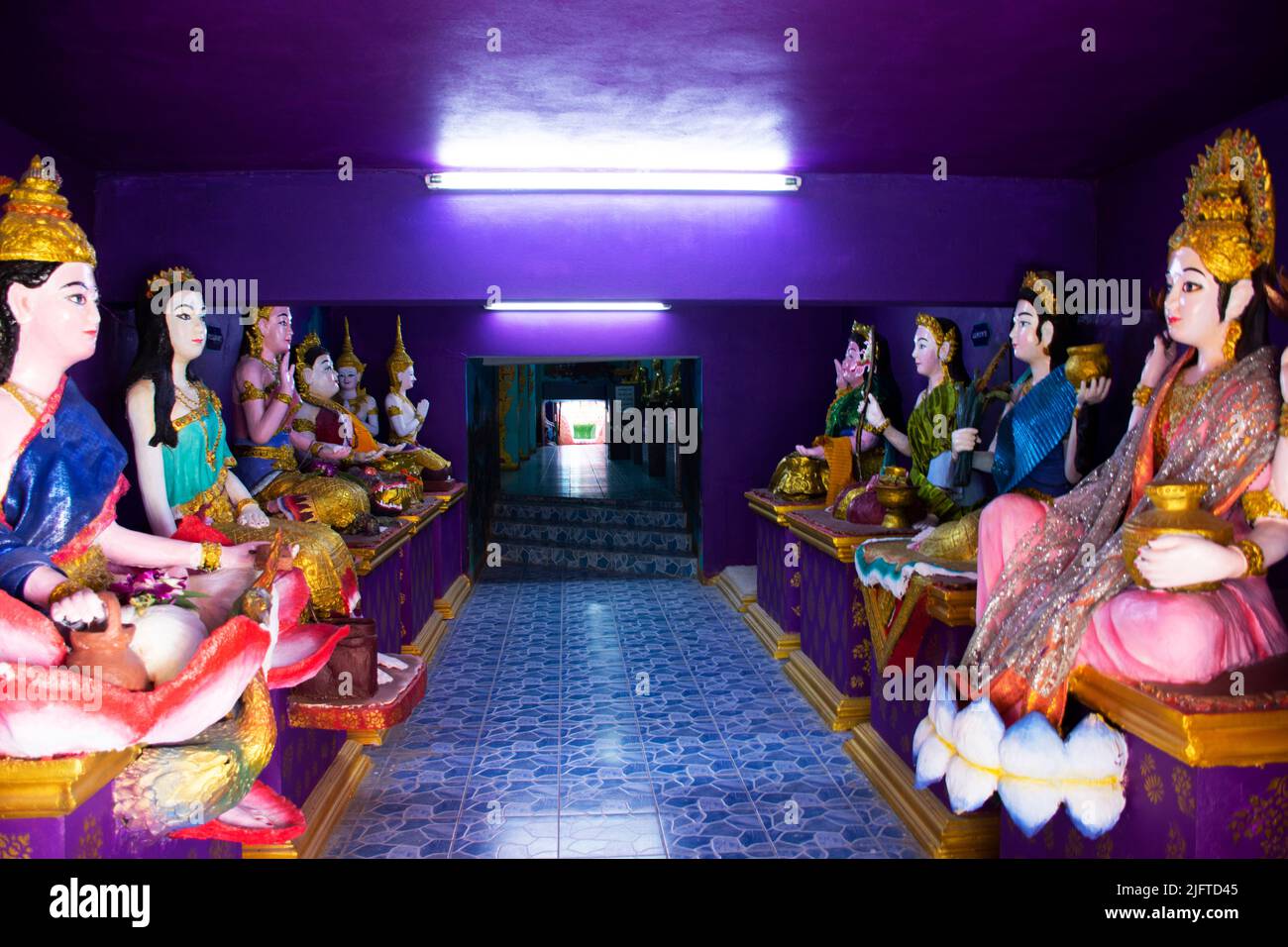 Chak chak shrine hi-res stock photography and images - Alamy