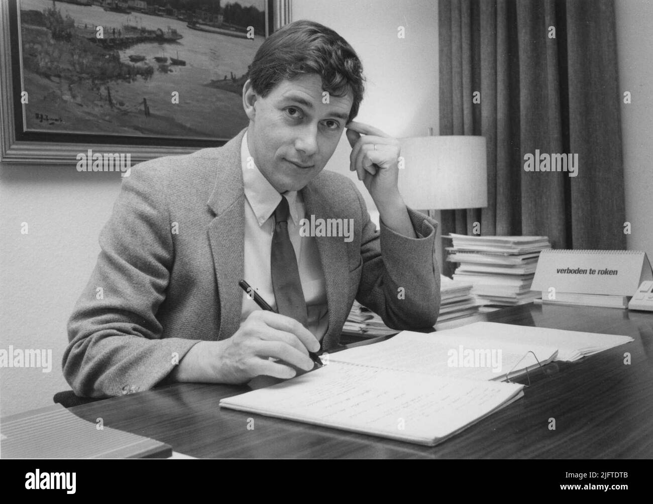 Town hall municipal office hi-res stock photography and images - Alamy