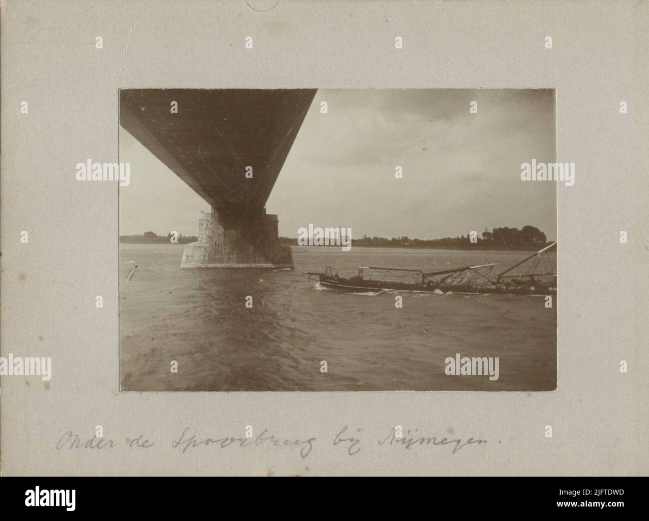The face from under the railway bridge to the north Stock Photo - Alamy