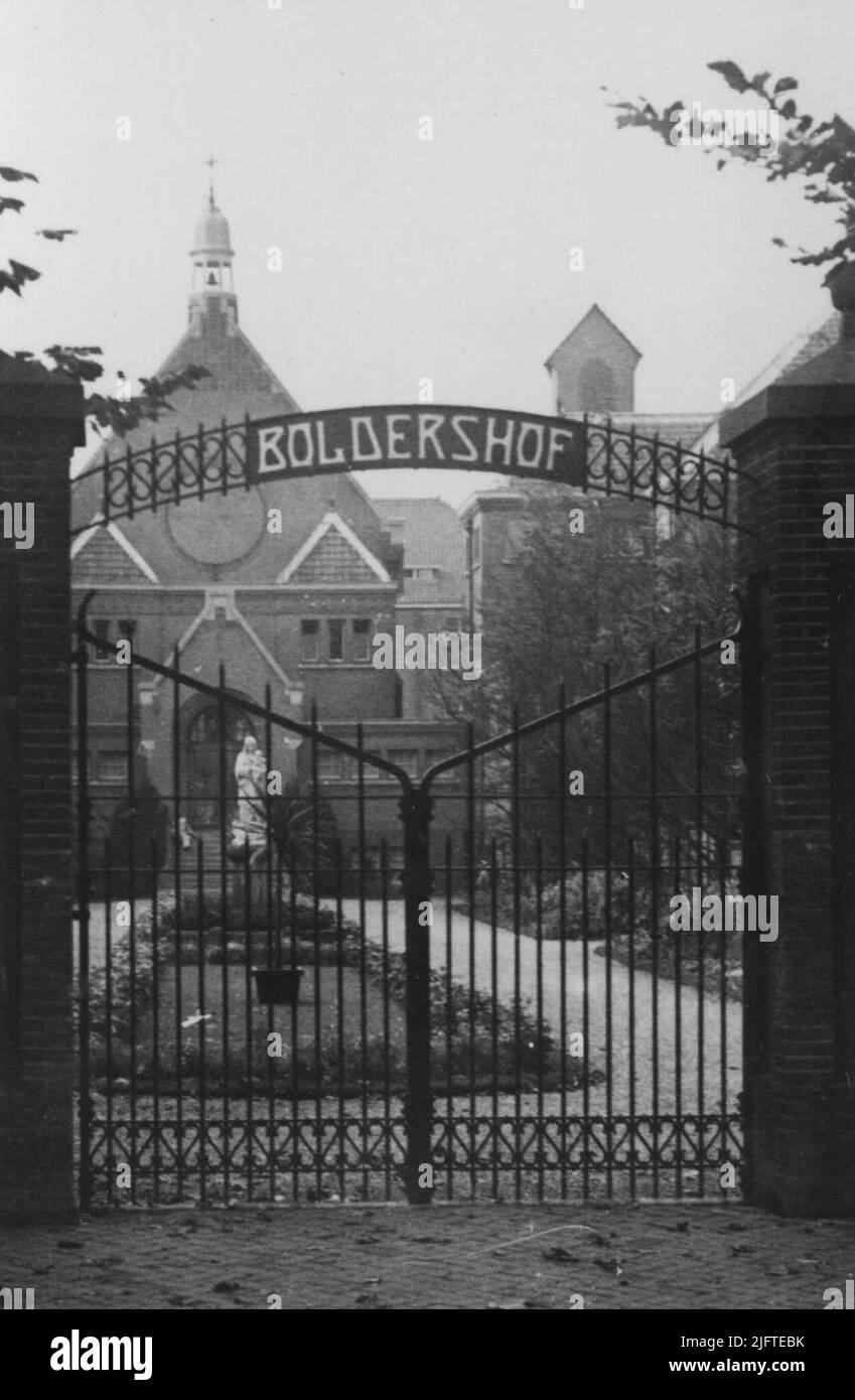 Hoofdpoort for the entrance of the old 'Huize Boldershof', by architect ...