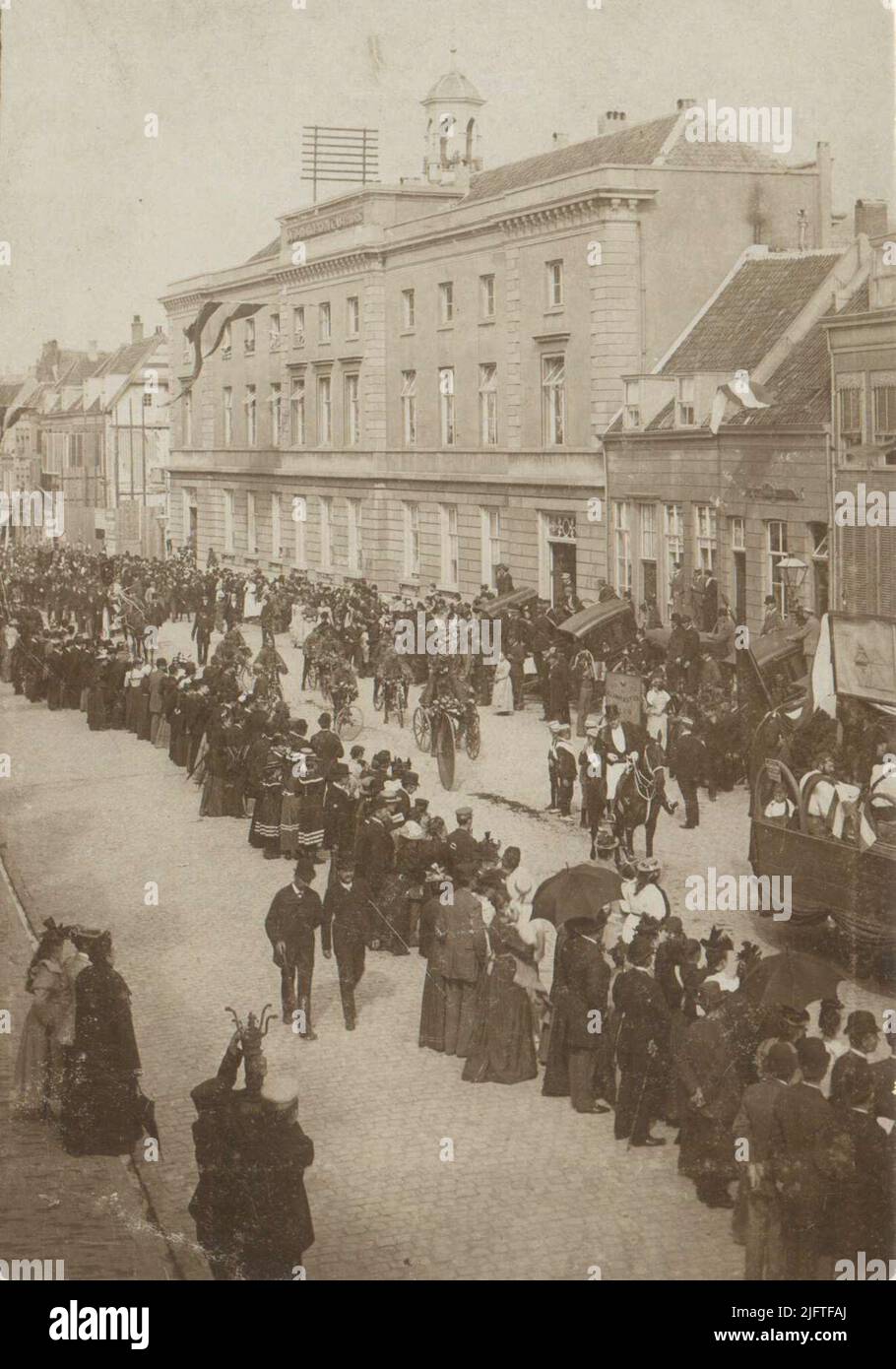 Parade at the opening of the NS station Stock Photo - Alamy