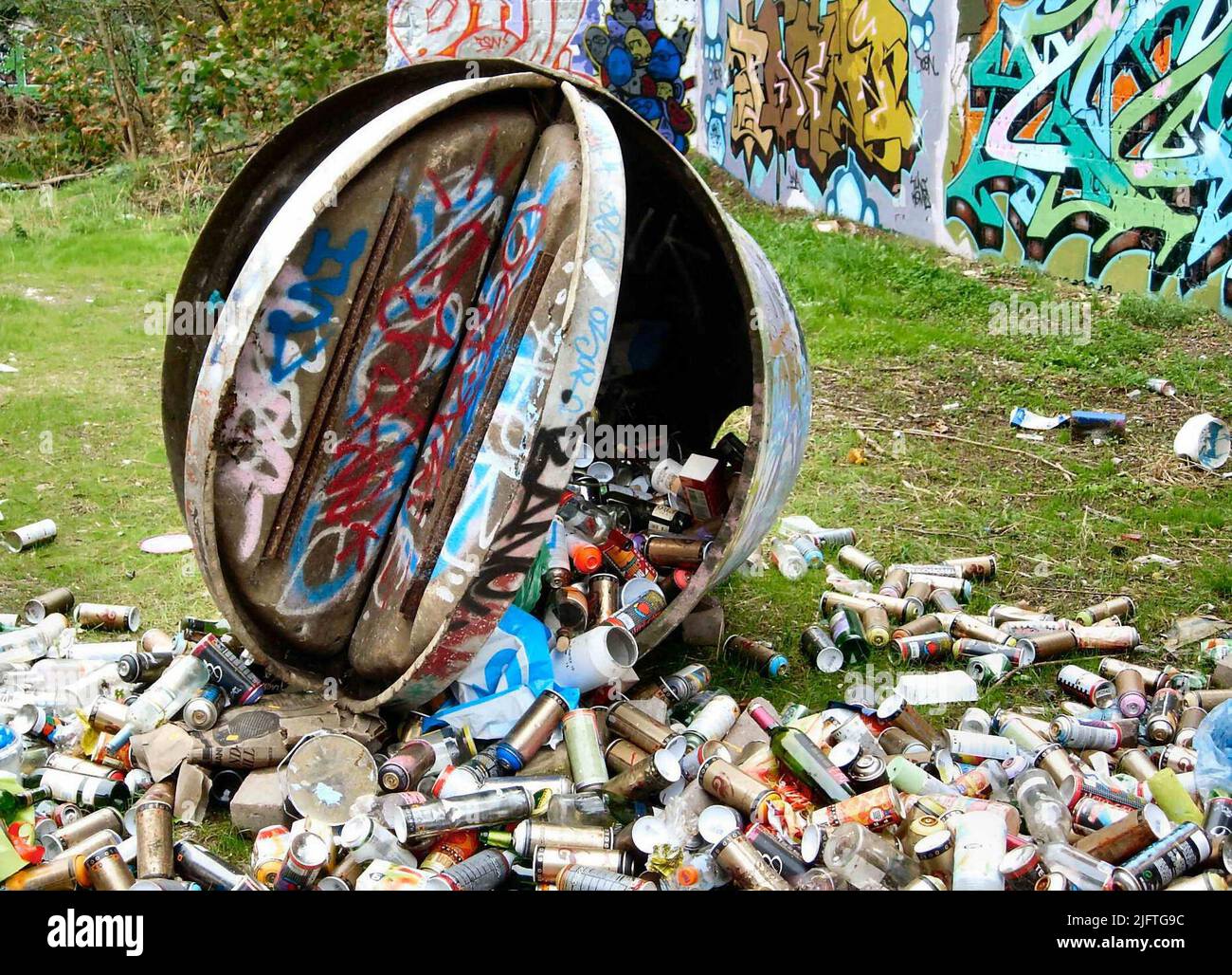 New construction project Hessenberg: fallen glass container with cans ...