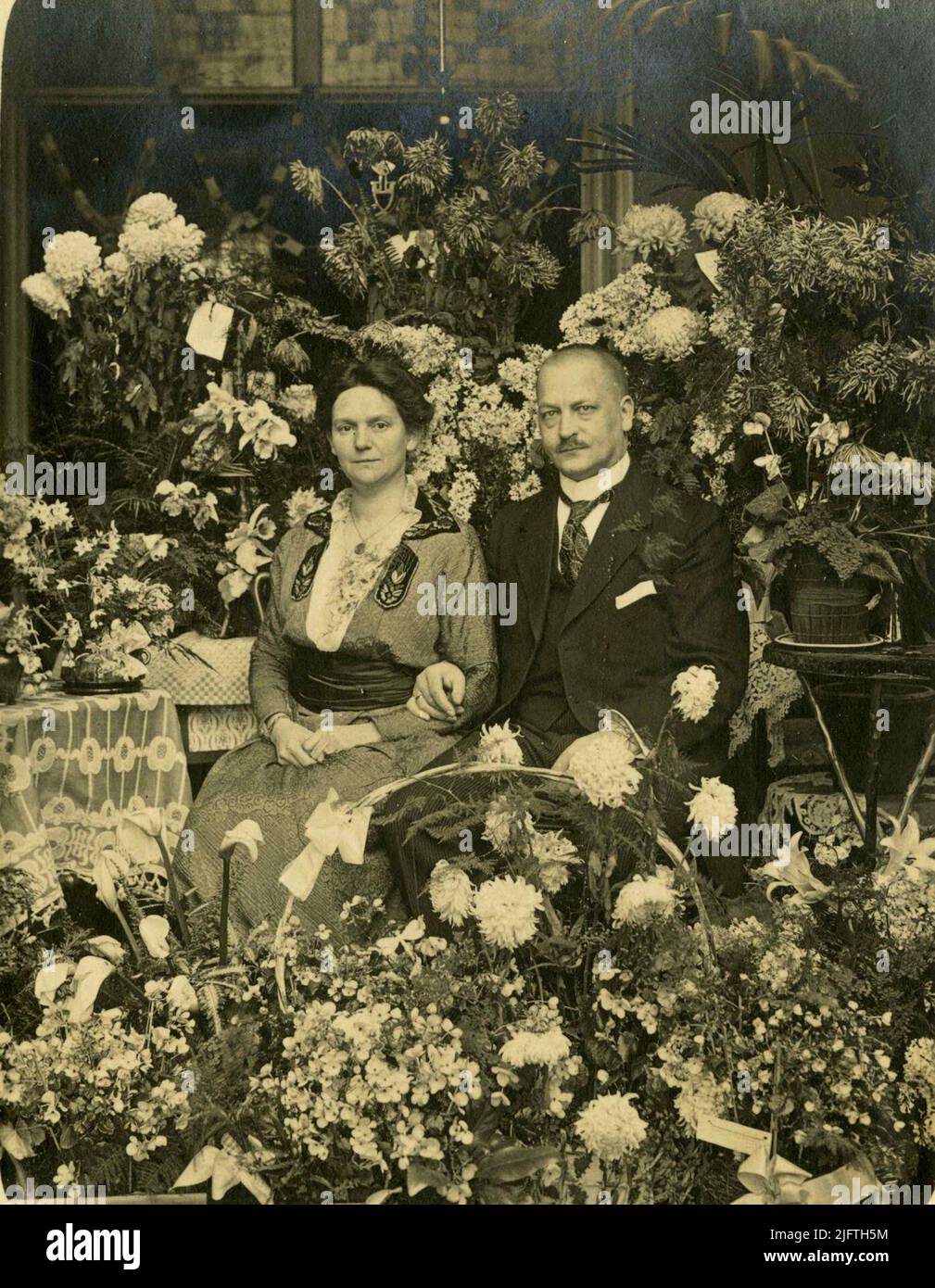 Portrait of Jan Hamerslag (20/02/1879 - 00/0000) and wife Emma Helene ...