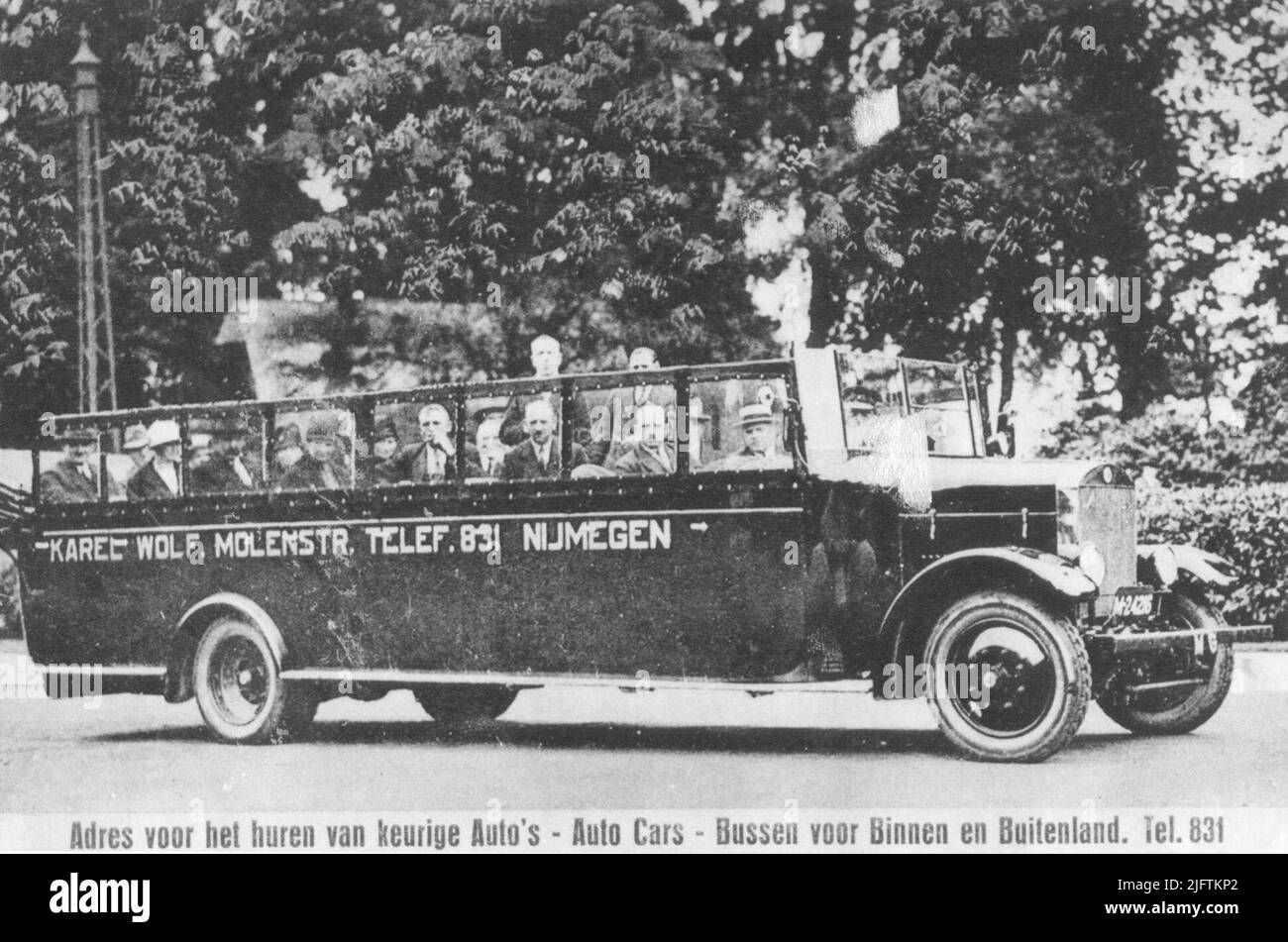 Bus travel company Black and White Stock Photos & Images - Alamy