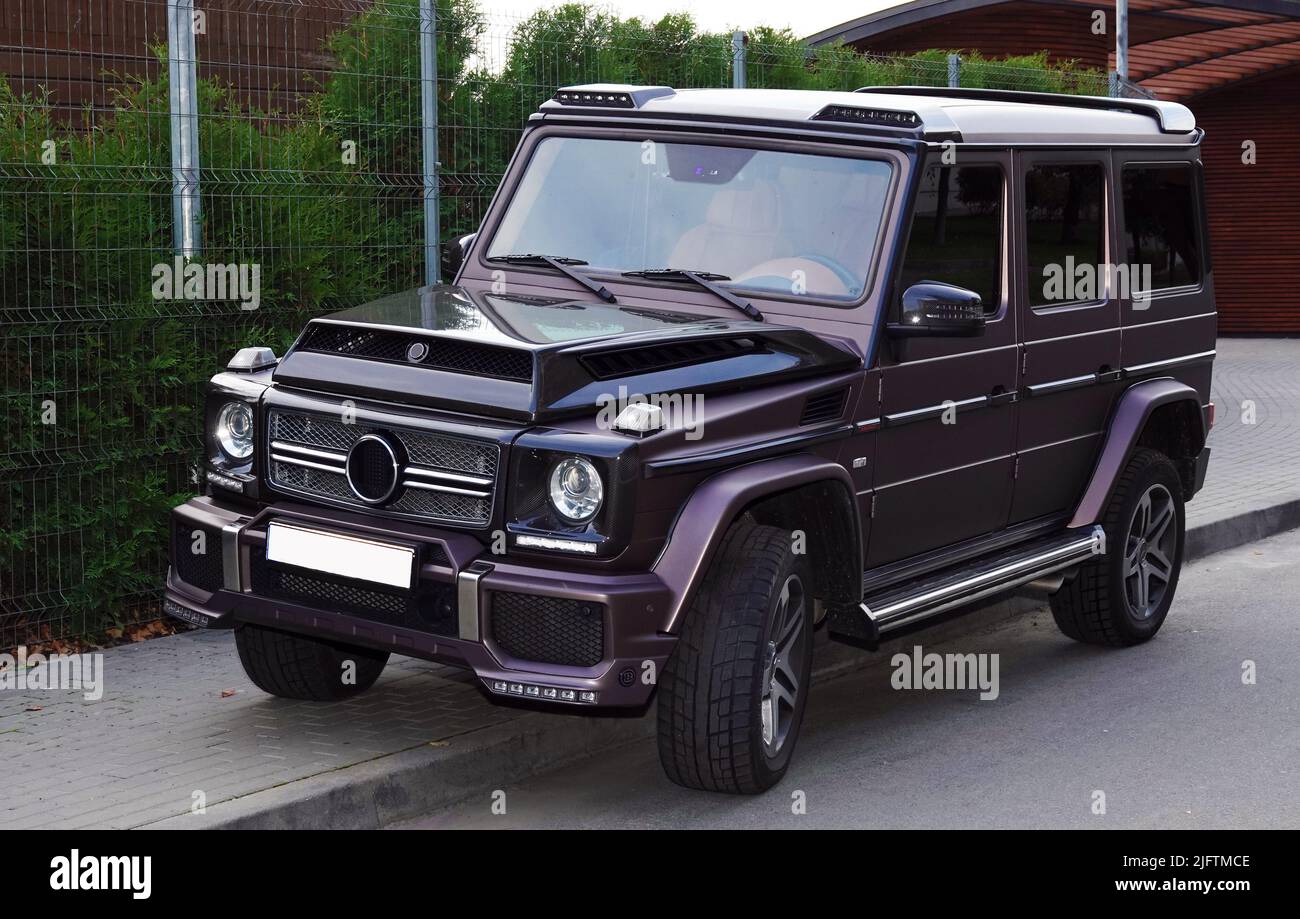 Kiev, Ukraine October 24, 2020: Expensive SUV on the side of the road ...