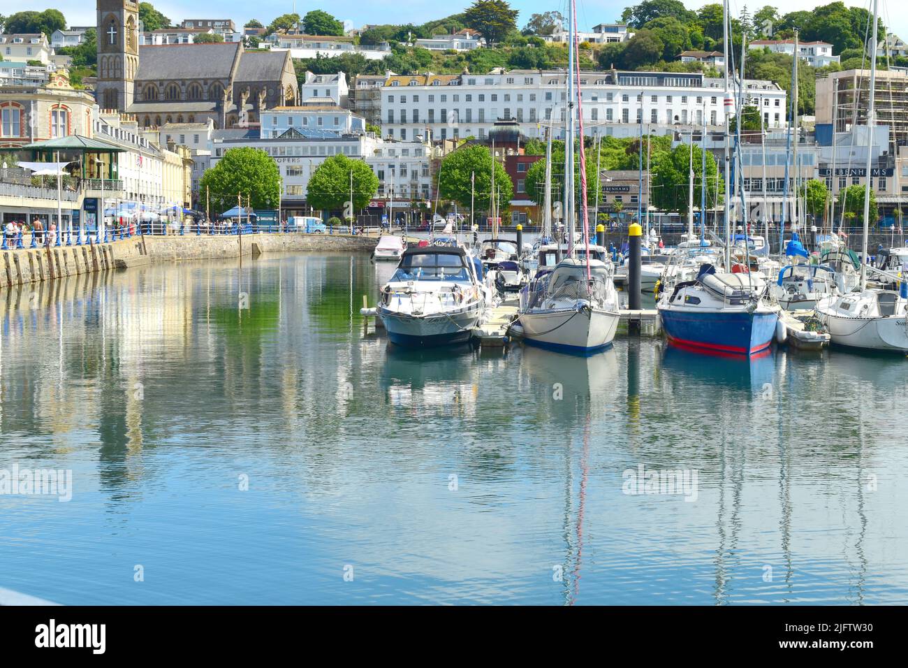 Harbourside fish and chips hi-res stock photography and images - Alamy